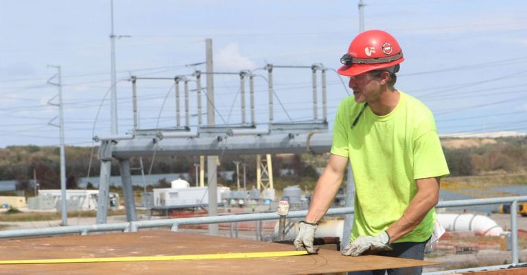 How to Get into Construction? Step-by-Step Guide